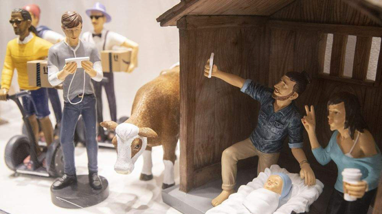 Petition · Blasphemous nativity scene displayed at Saint Joseph Oratory ...