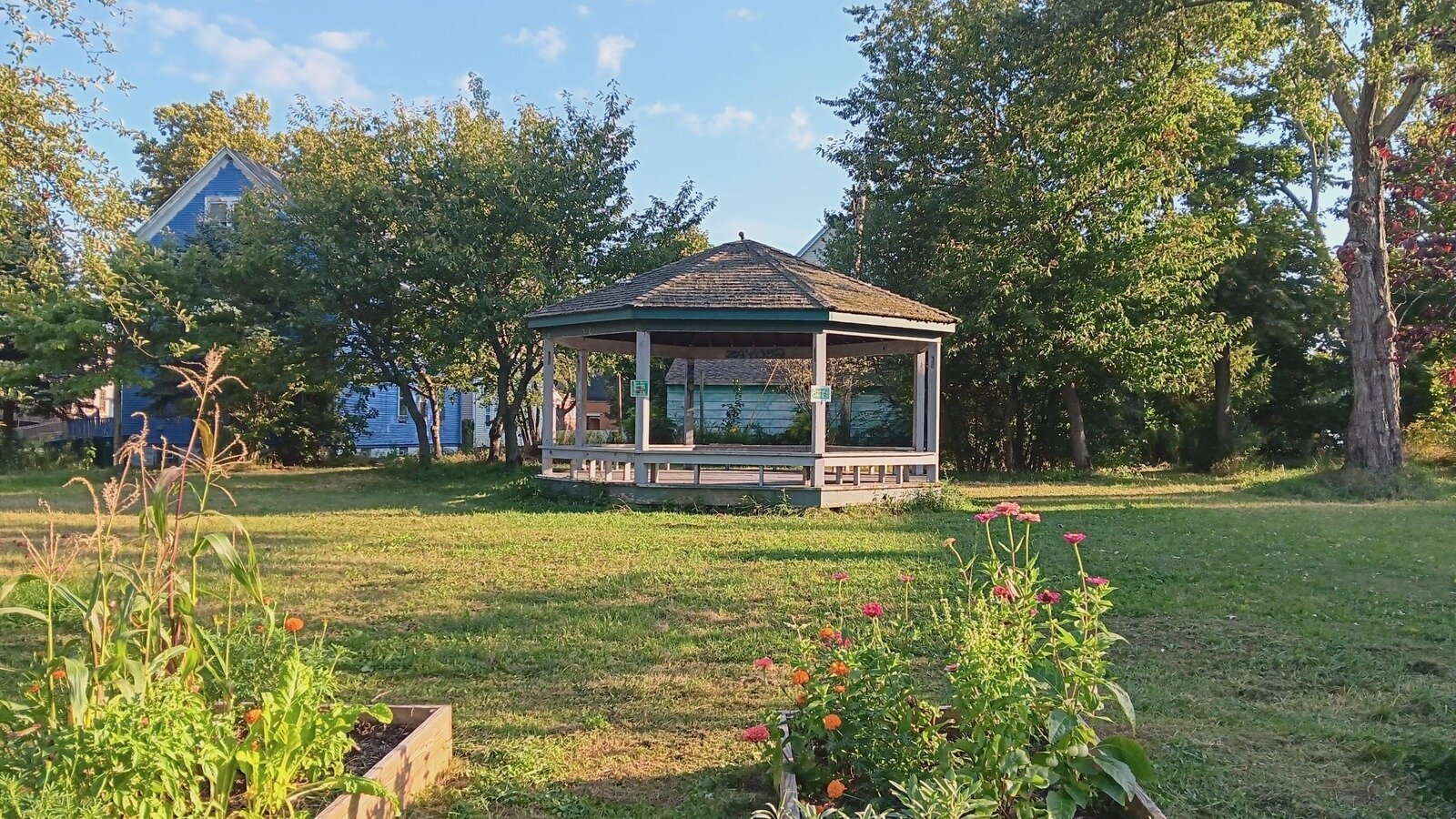 Petition · Protect CS53's Community Garden as Public Green Space in ...