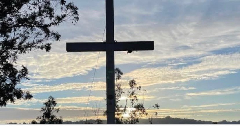 Petition · Cross on Albany hill - United States · Change.org