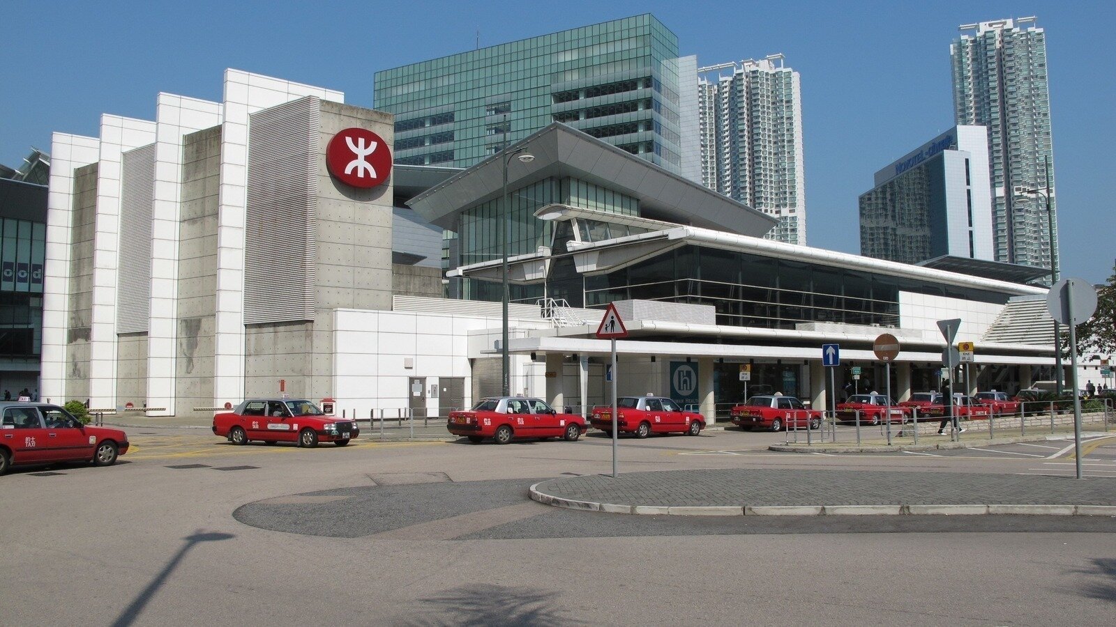 Petition · Request for a Shuttle Bus Service from Tung Chung - Hong ...