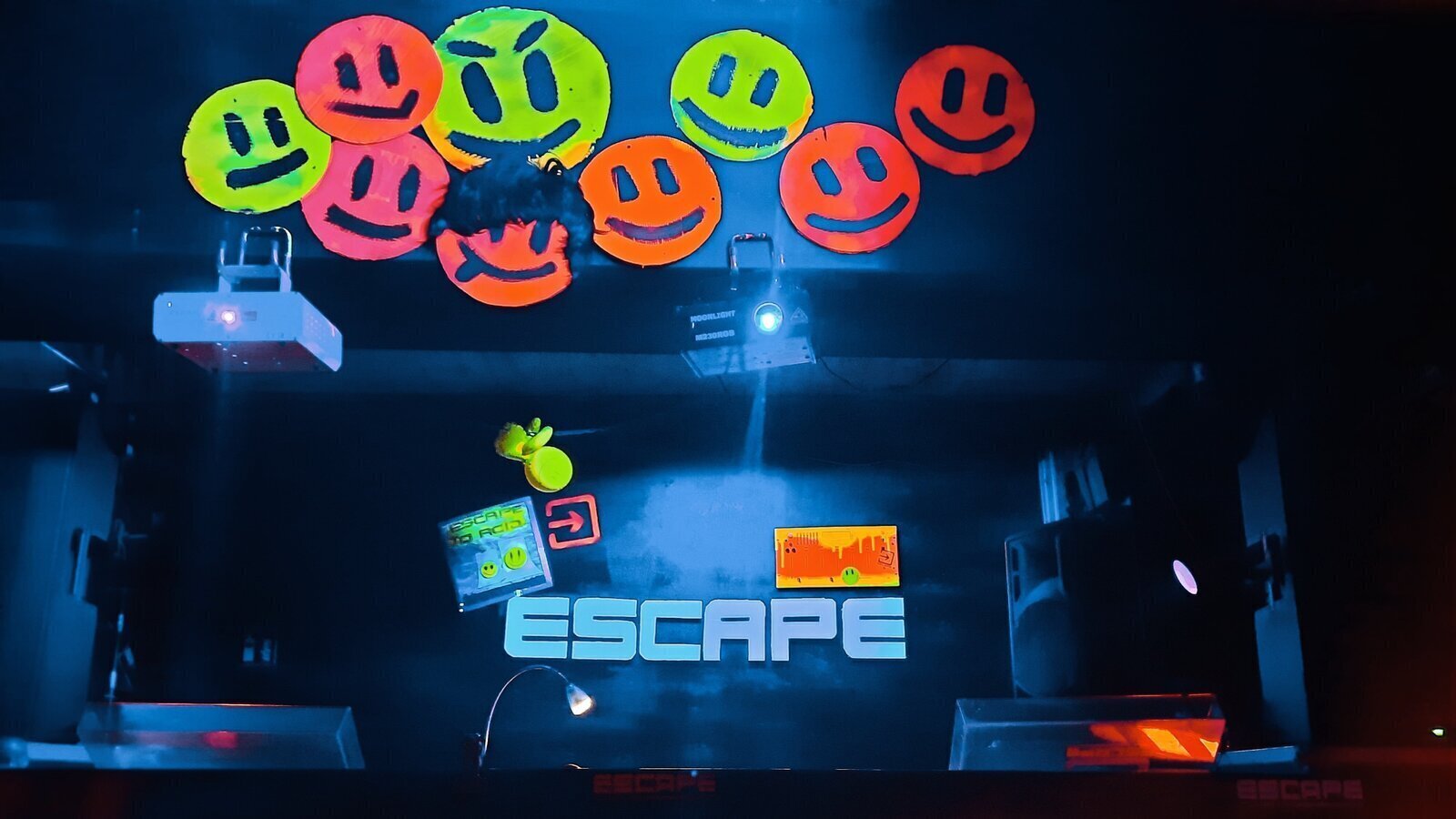 Pétition · Pour la survie de l'Escape club, lieu unique de promotion ...