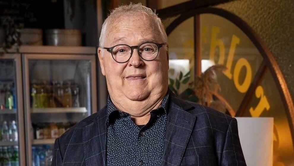 Petition · Award Ian Smith The Golden Logie at This Year's Logie Awards ...