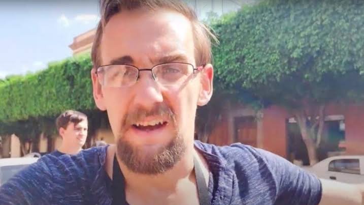 Petición · GAVIN SEIM quitarle asilo político en México - México ...