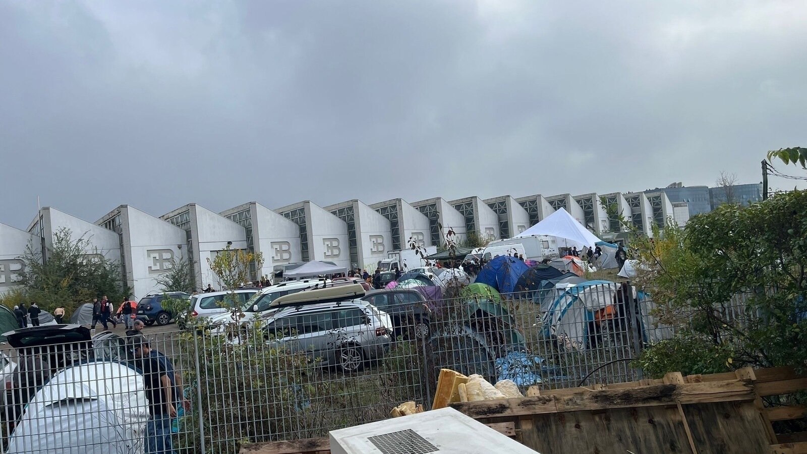 Petizione · Save the Bugatti “Blu Factory” Campogalliano: stop ...