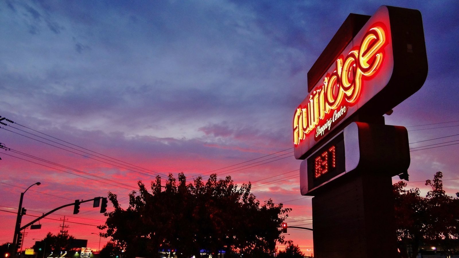 Petition · Save the Sacramento Fruitridge Shopping Center Sign - United ...