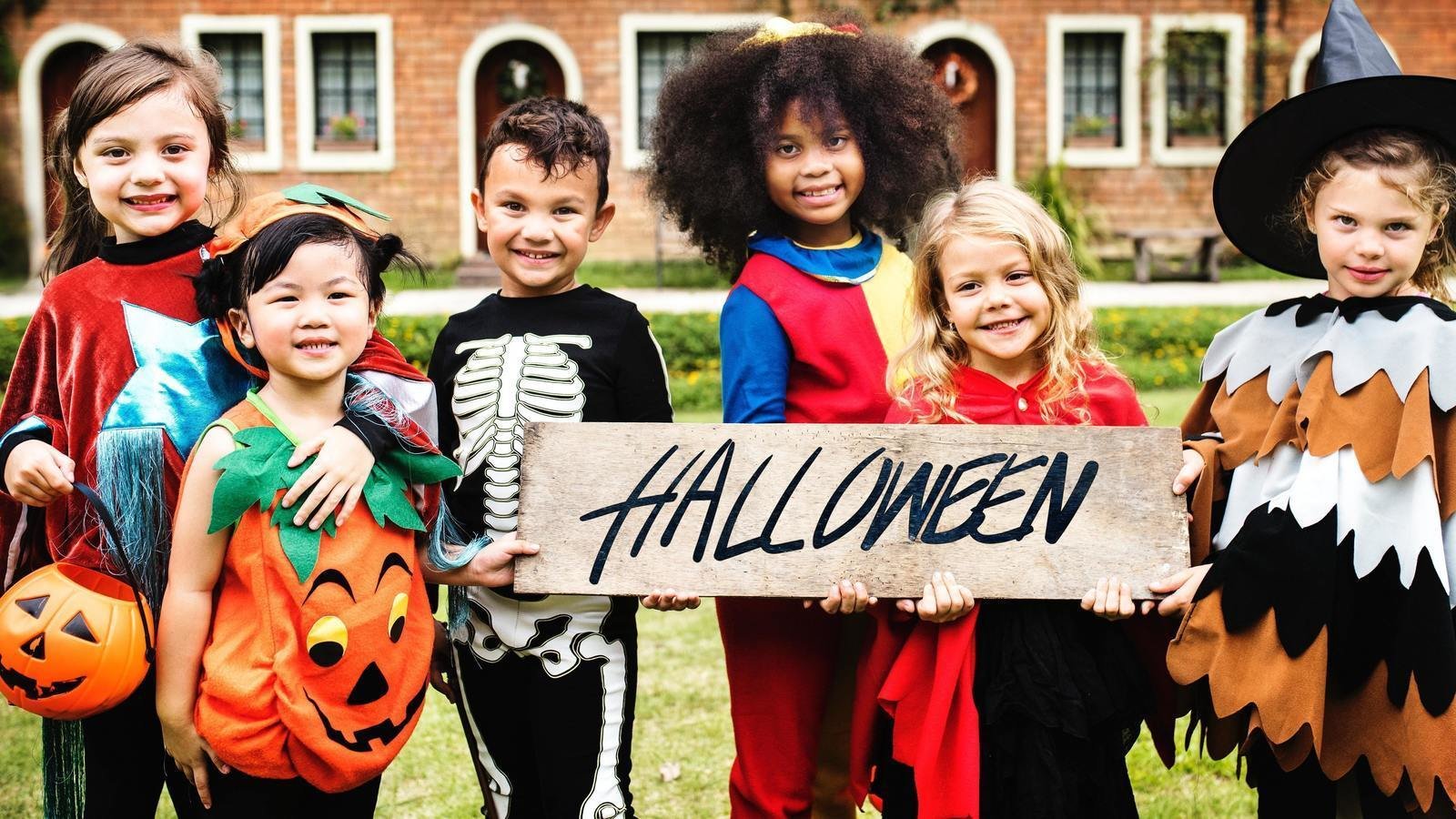 Petition · Ask T.I. to change the sign outside of his VLive club from ...