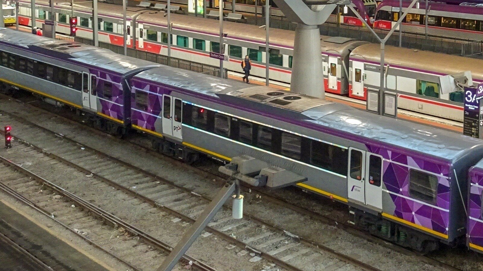 Petition · Save and Restore the Vandalised V/Line H Sets in Echuca ...