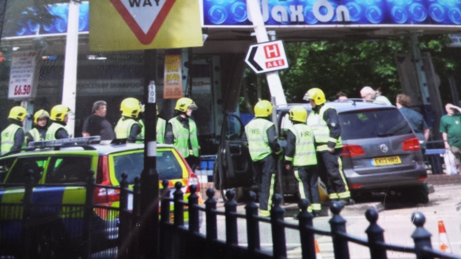 Petition · Put in traffic lights at Gallows Corner Romford - United ...