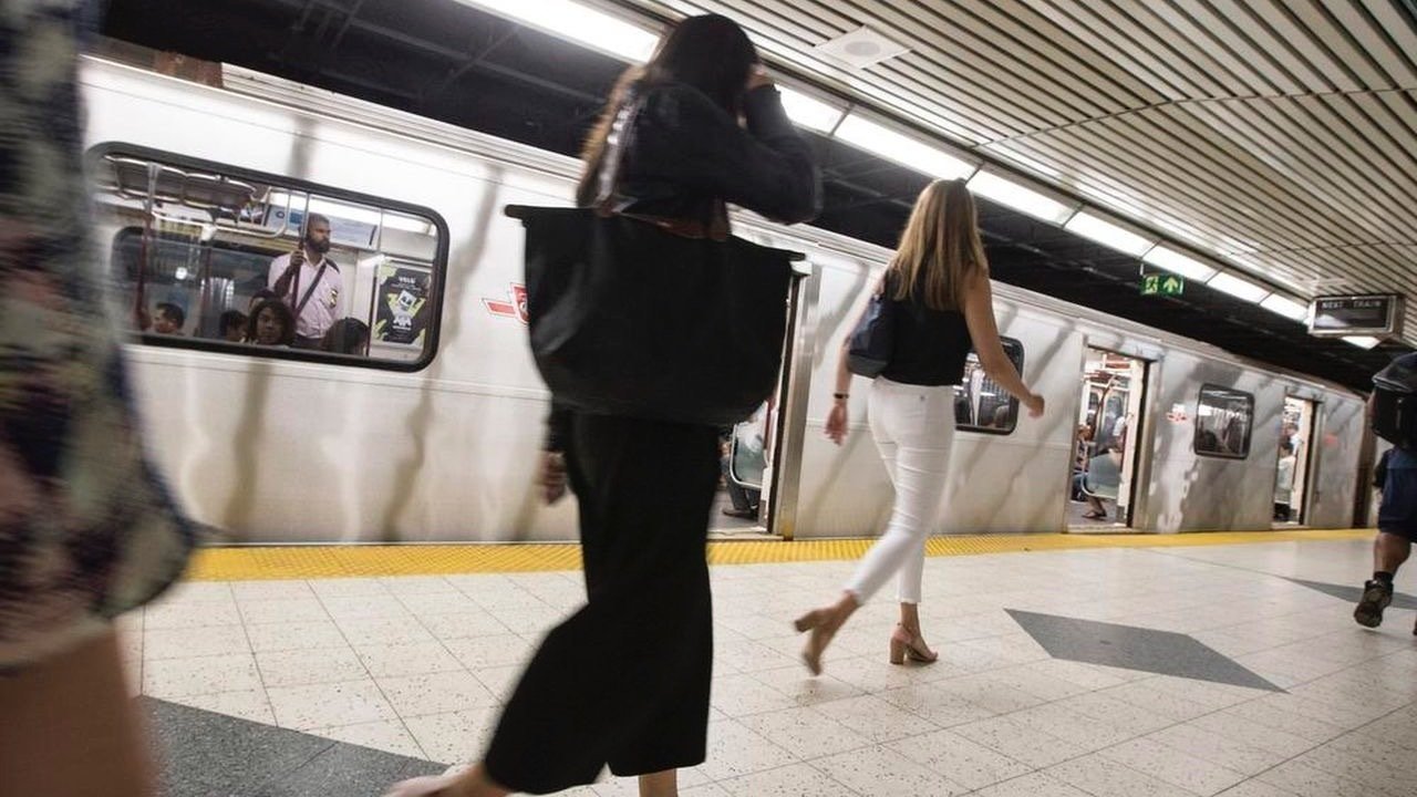 Petition · Safety barriers for TTC train platforms - Canada · Change.org