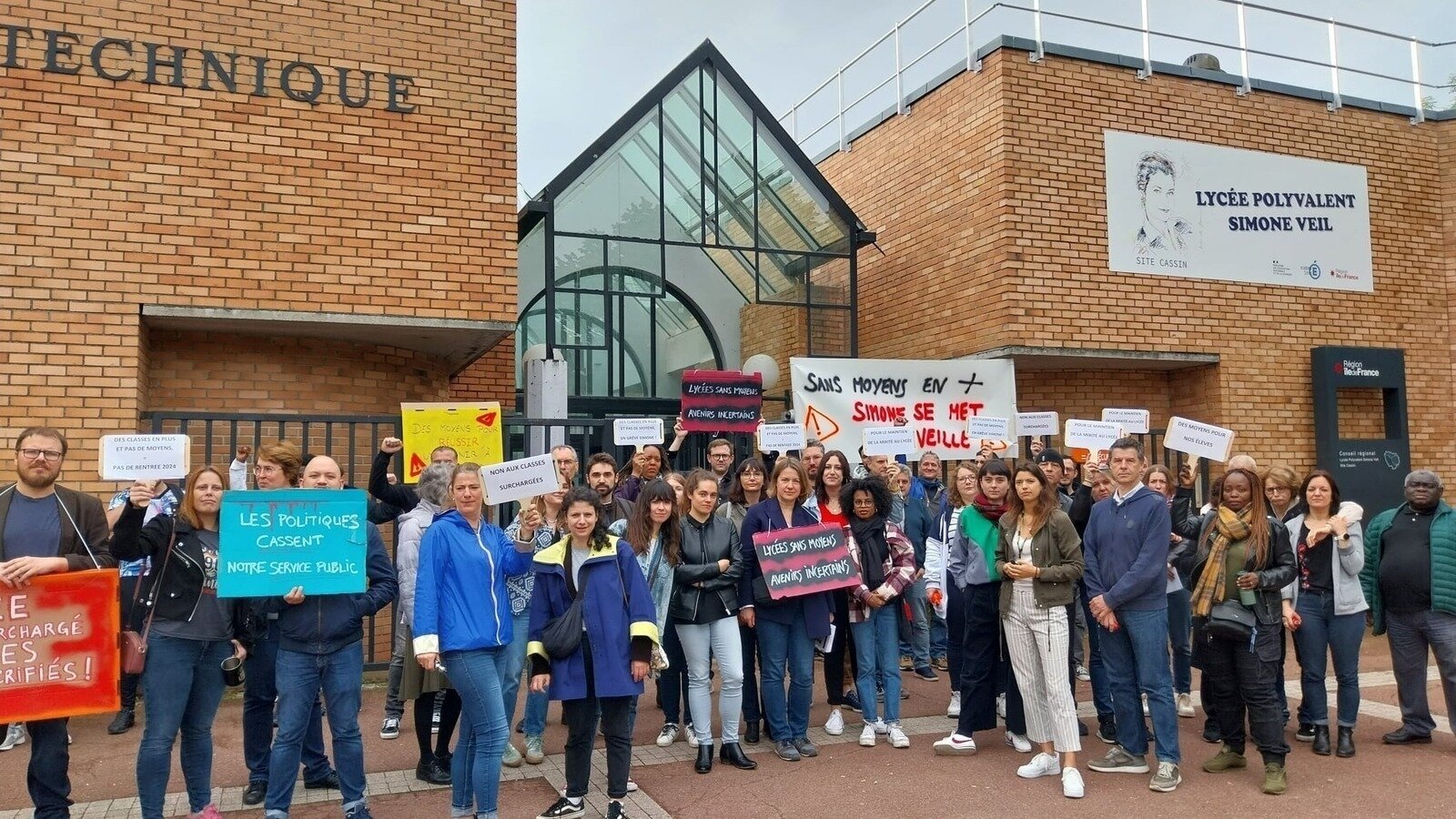 Pétition · Lycée Simone Veil de Noisiel : DES MOYENS POUR TOUS - France ...