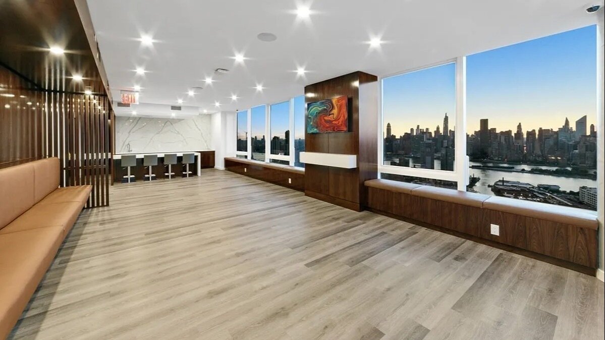 Petition · Open the 48th Floor Lounge in North Tower for Residents ...