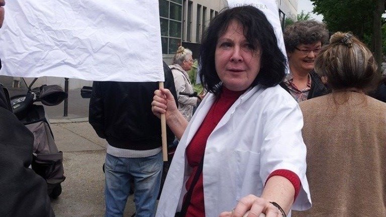 Pétition · Lever la "mise à pied" injustifiée des Docteurs Barbara ...