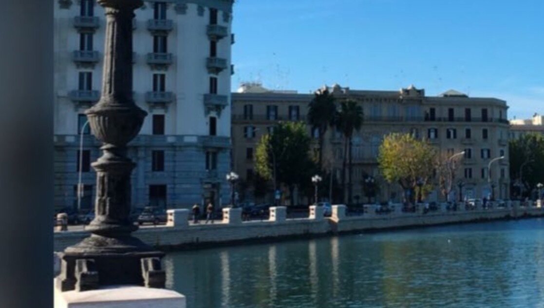 Petizione · Salviamo la socialità della città di Bari - Bari, Italia ...