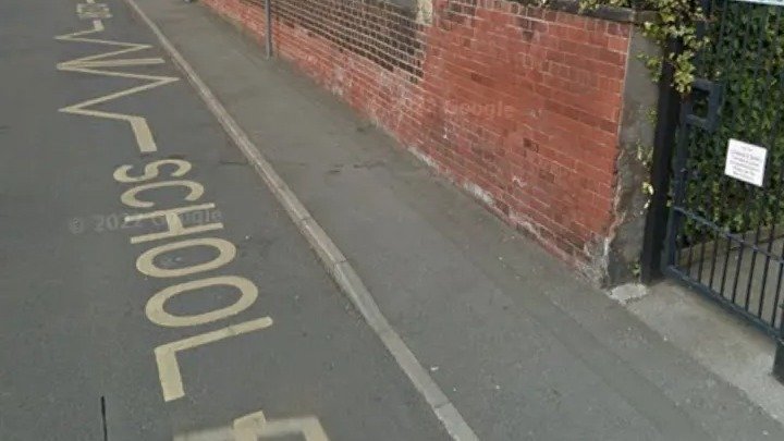 Petition · Road safety out side schools - United Kingdom · Change.org