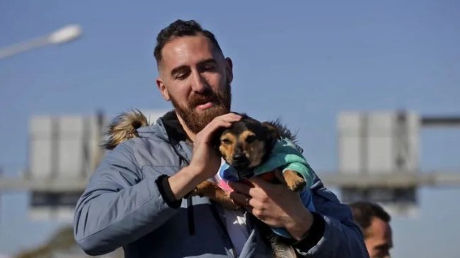 Petition update · ¡Victoria! Coco se reencontró con su familia · Change ...