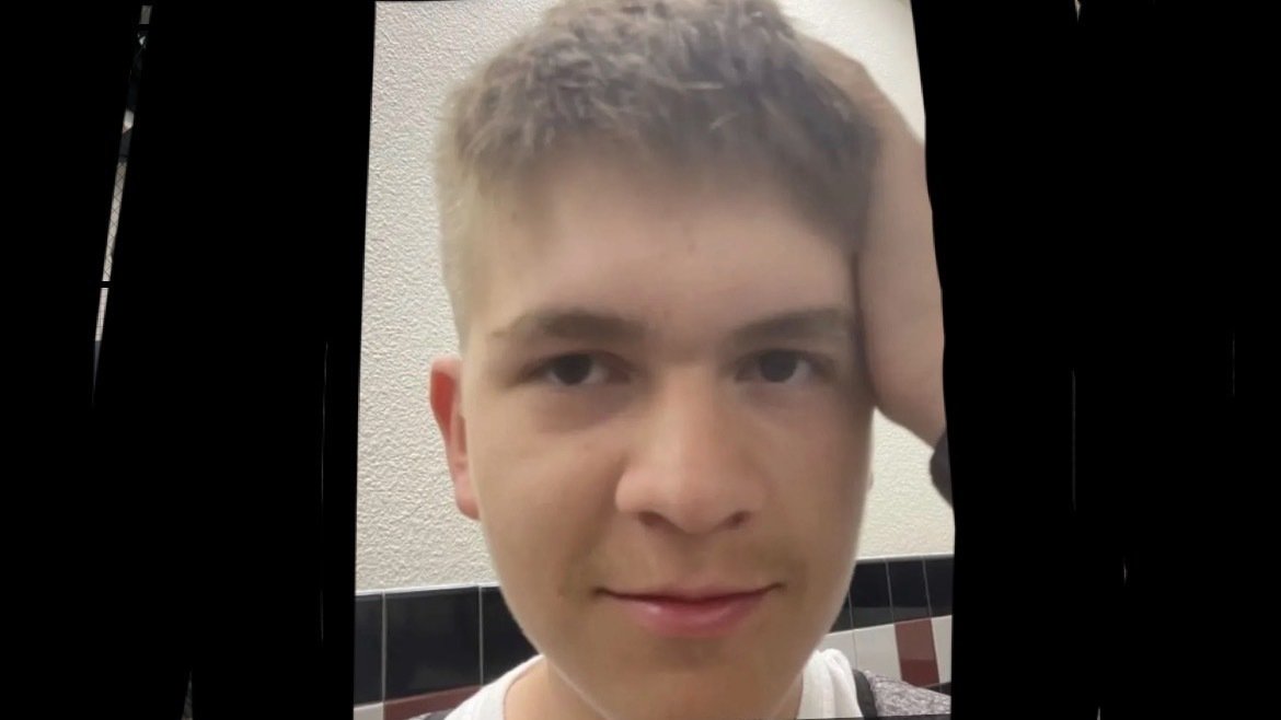 Petition · Great Clips did me dirty so we suing them - United States ...