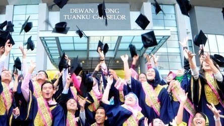 Petition · Dear UiTM Senate, we don't want green screen convo ...