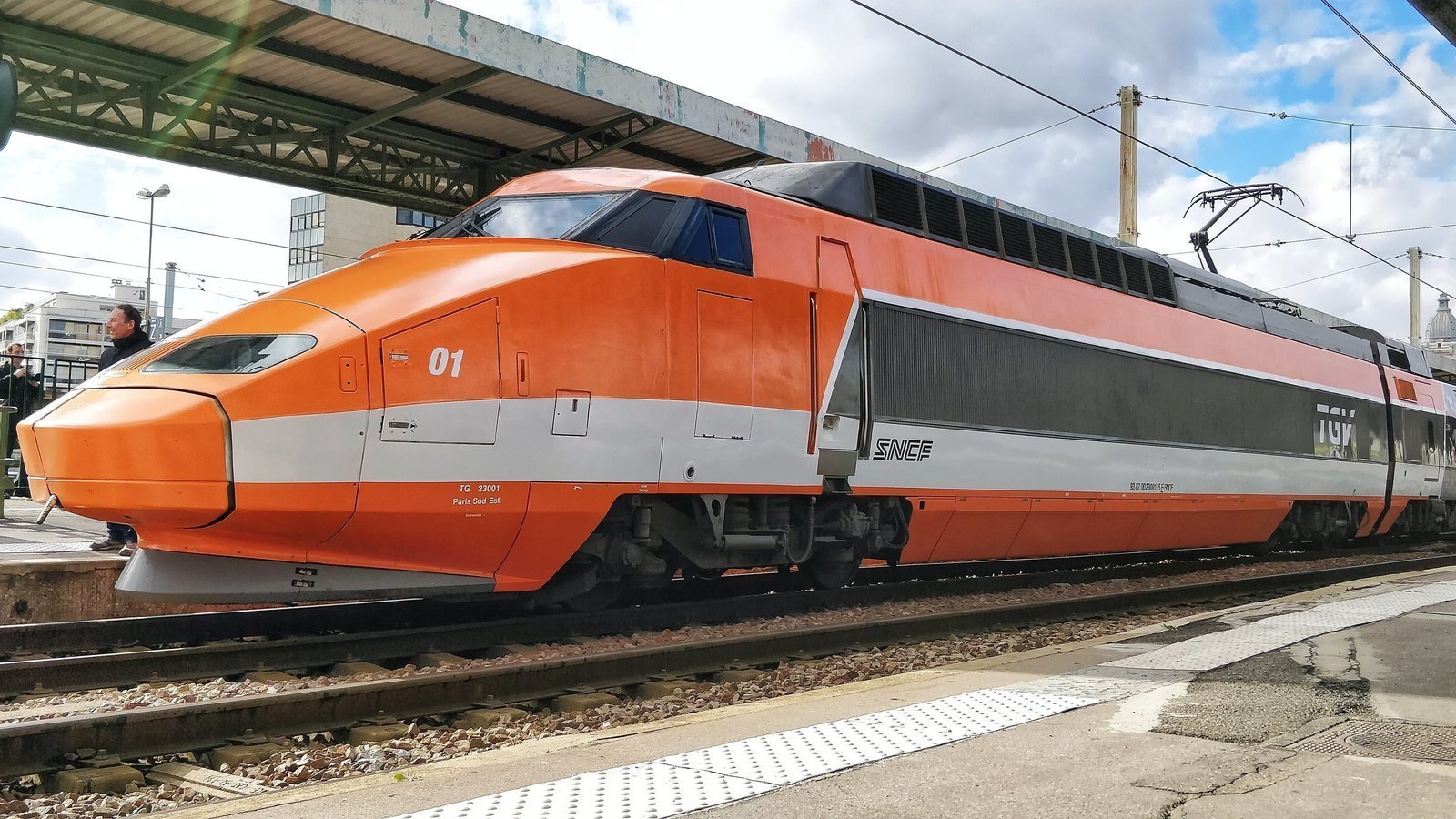 Pétition · Sauvons Patrick, le premier TGV ! - France · Change.org