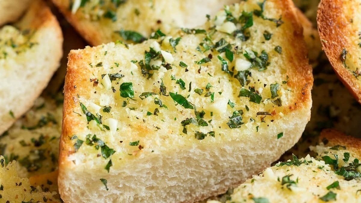 Petition · A national garlic bread day - United Kingdom · Change.org