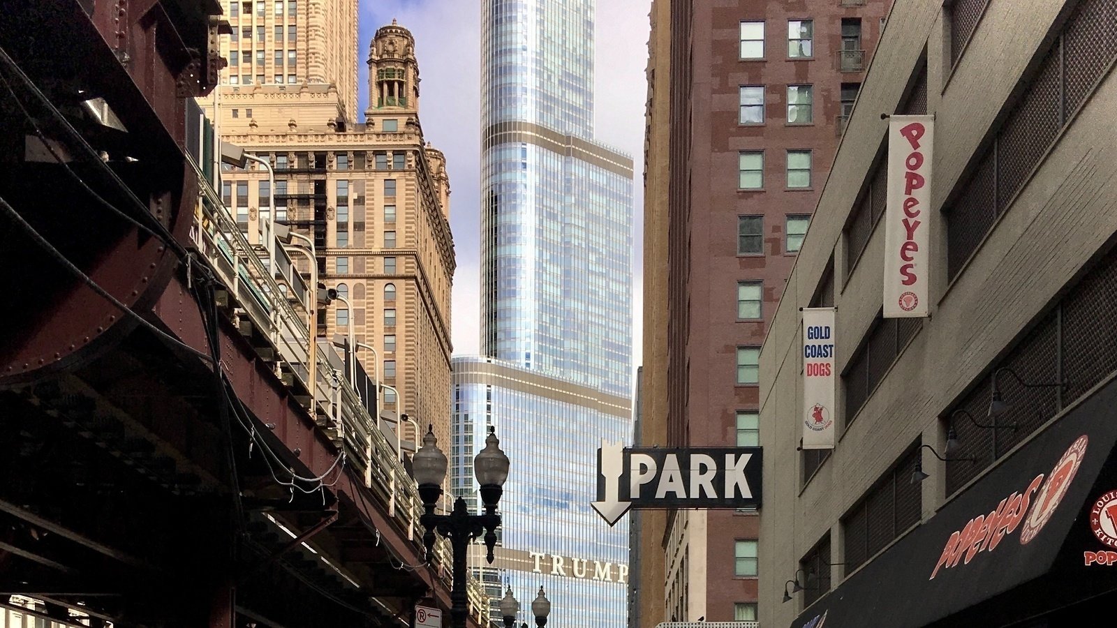 Petition · REMOVE THE TRUMP TOWER CHICAGO SIGN - United States · Change.org