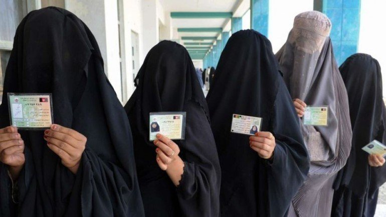 Petition · Ban the Burka its a security risk - United Kingdom · Change.org