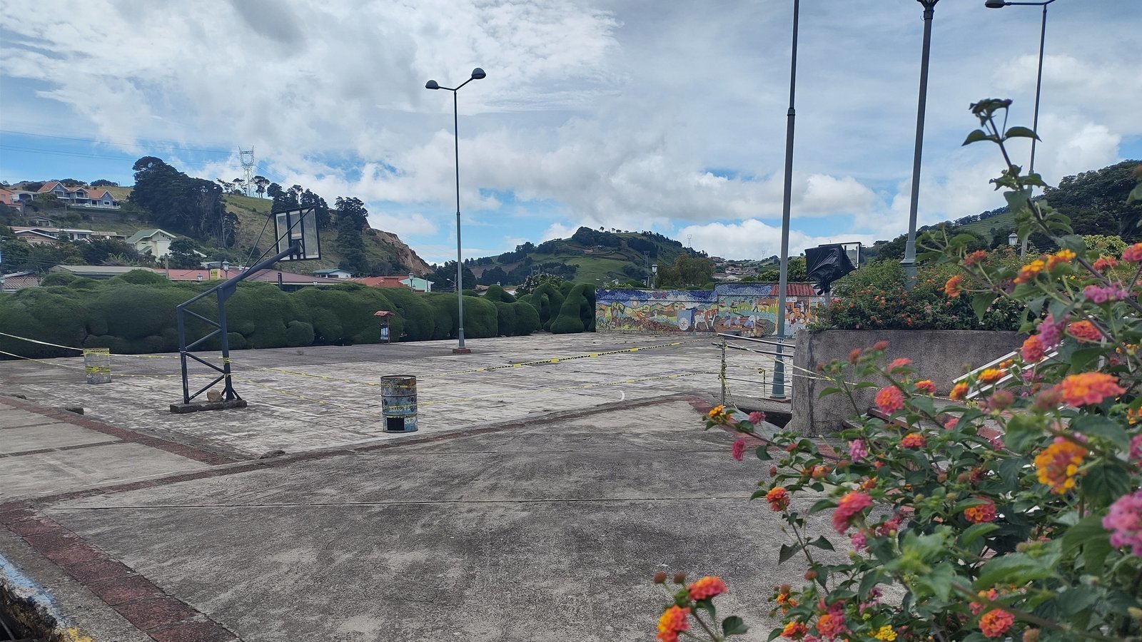 Petición · Por favor abran el Parque de Zarcero - Costa Rica · Change.org
