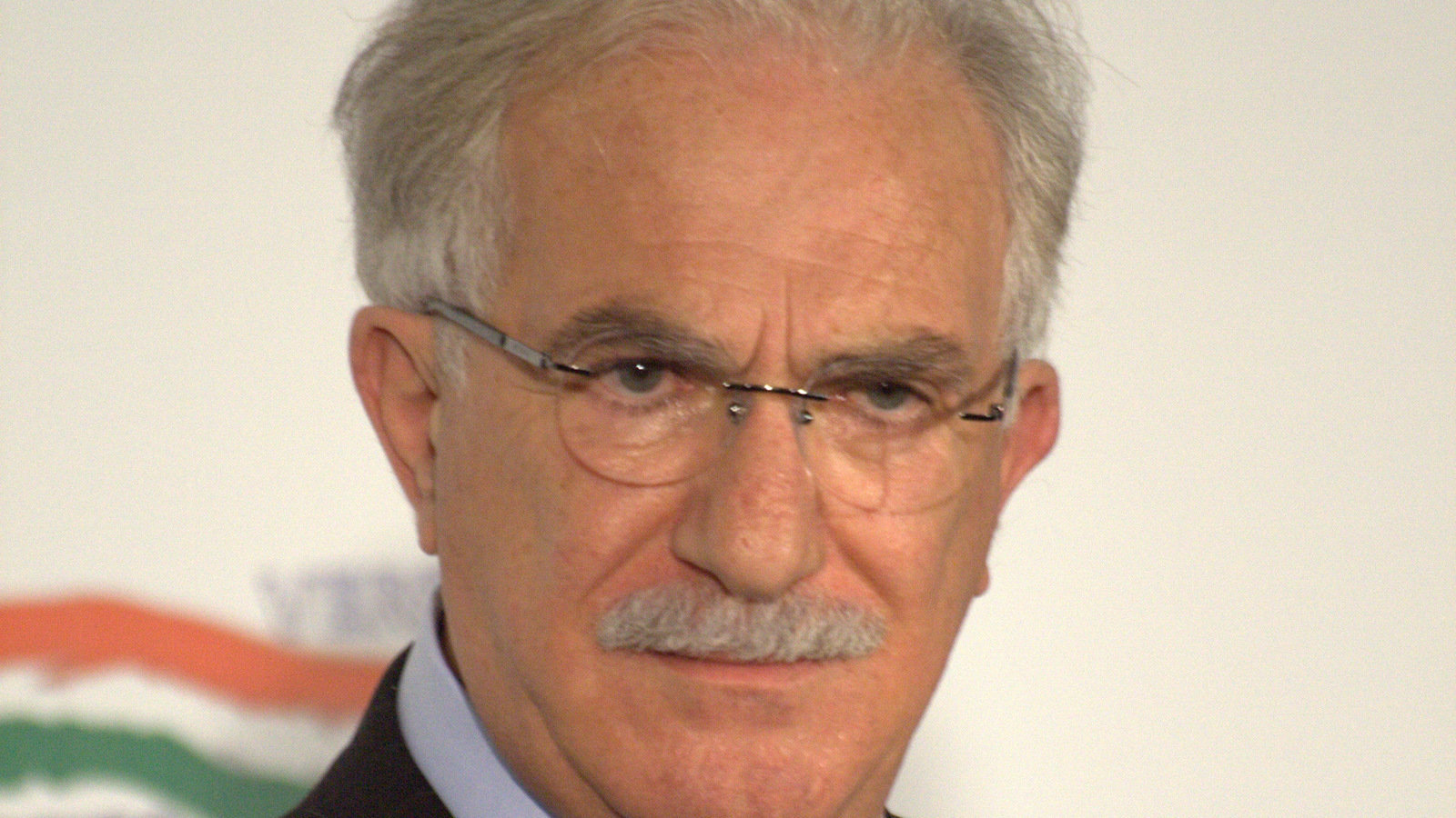 Petizione · No alla laurea ad honorem per Raffaele Bonanni - Italia ...