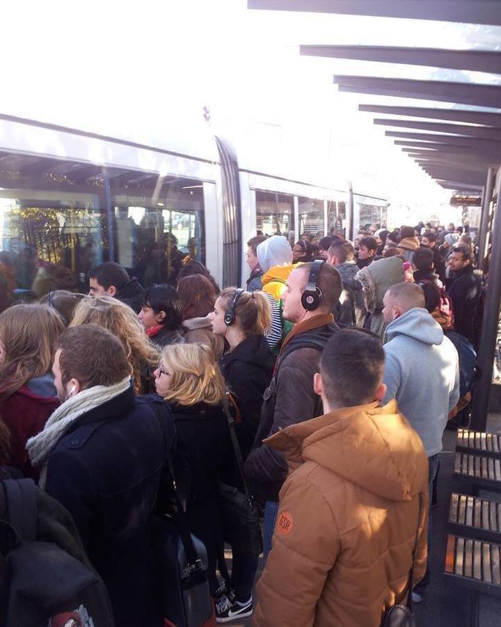 Pétition · T2 à Lyon : Pétition pour l'amélioration de la ligne T2 et ...