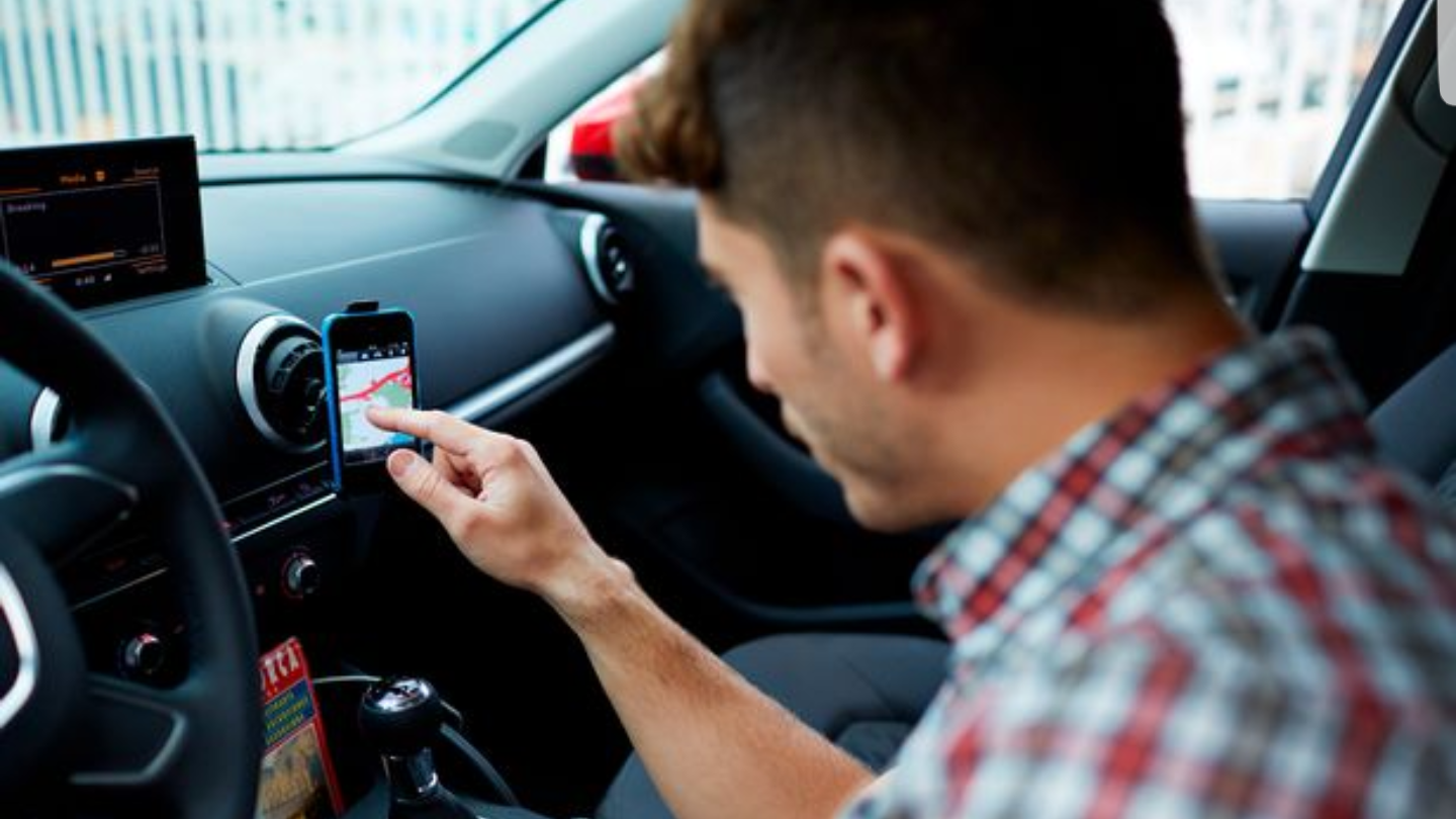 Petition · Uber driver can use mobile phone while driving why not ...