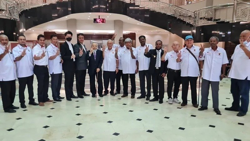 Petition · CADANGAN VETERAN DAN MUDA BAGI MEMERANGI RASUAH - Malaysia ...