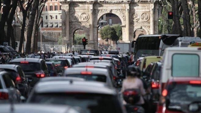 Petition · SIGN TO PREVENT ROME'S TRAFFIC CRISIS (Italiano: FIRMA PER ...