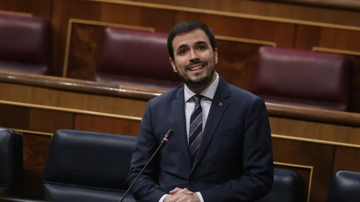 Petición · Que Alberto Garzón informe de que es malo beber lejía ...