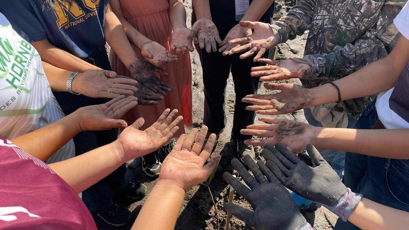 Petition · 𝗦𝗨𝗣𝗣𝗢𝗥𝗧 𝗢𝗙 𝗥𝗘𝗦𝗣𝗢𝗡𝗦𝗜𝗕𝗟𝗘 𝗠𝗜𝗡𝗜𝗡𝗚 𝗜𝗡 𝗣𝗔𝗟𝗔𝗪𝗔𝗡 - Philippines ...