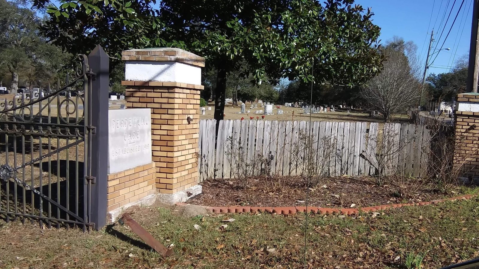 Petition · BEAUTIFICATION AND RESTORATION OF ROSELAND PARK MEMORIAL ...