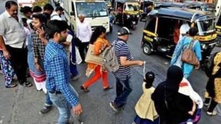 Petition · Remove Traffic signals Or Follow them. - Mumbai, India ...