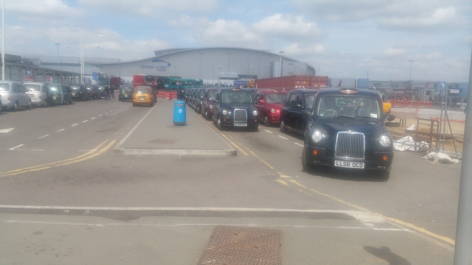 Petition · London Luton Airport Taxi Rank should be marked by Luton ...