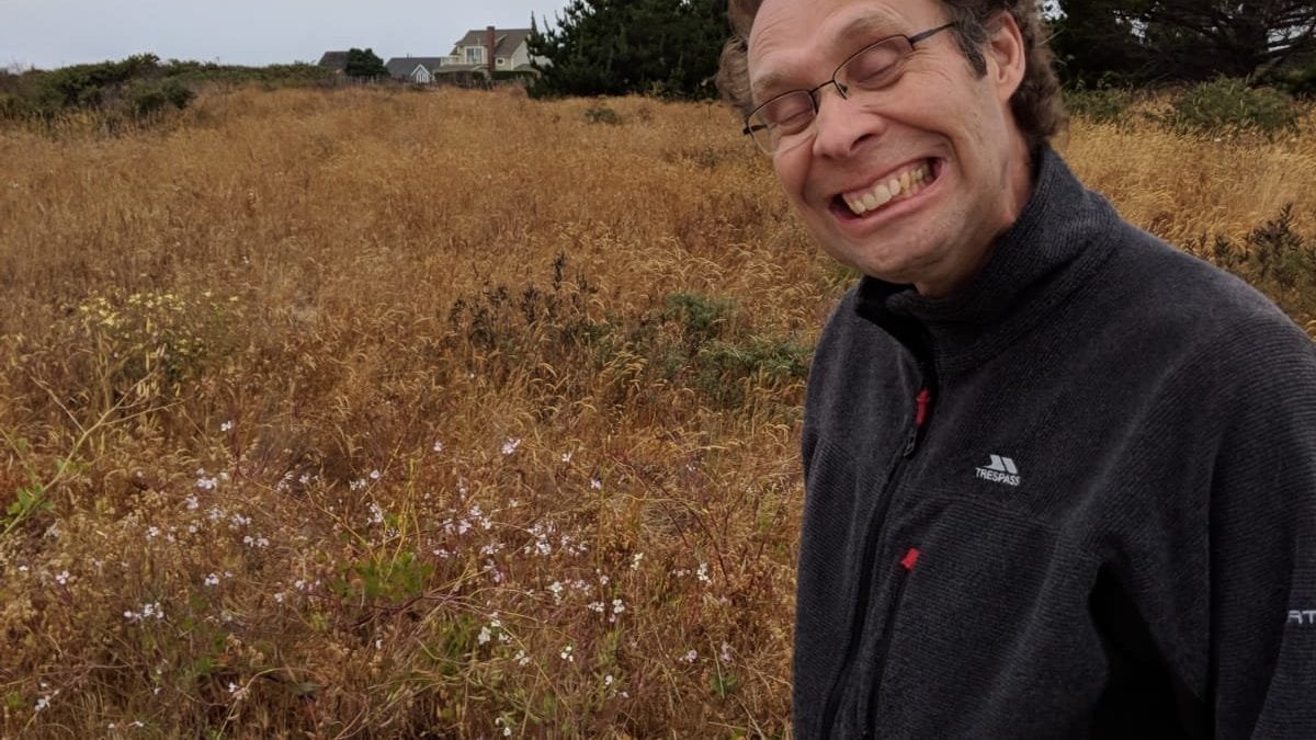 Petition · Gideon Amos should grow a beard - United States · Change.org