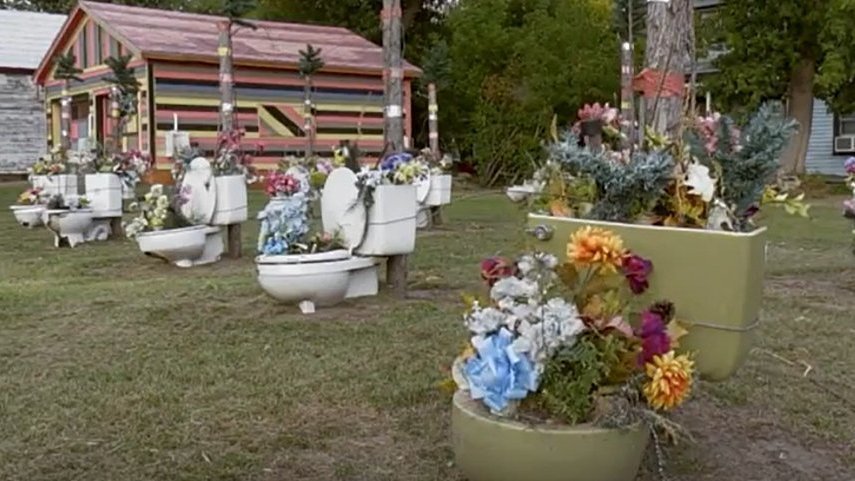 Petition · Save the Potsdam Toilet Gardens - Potsdam, United States ...