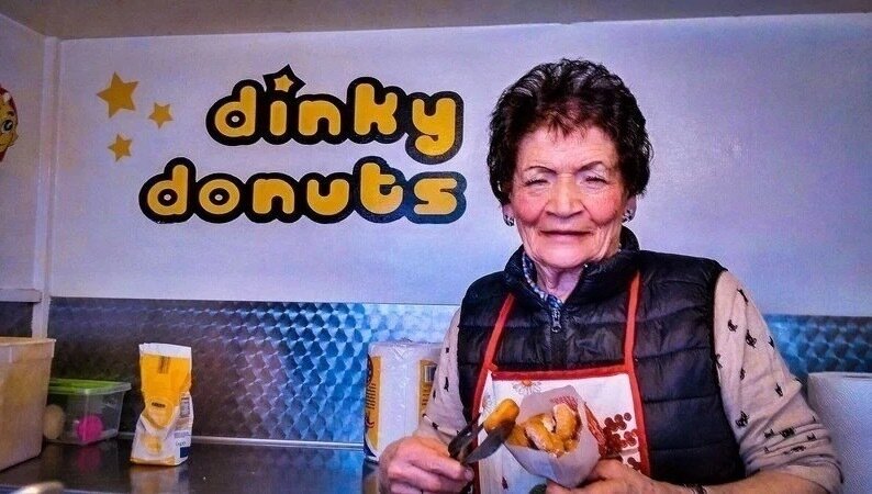 Petition · Give the ‘Dinky Donut Lady’ recognition and the send off she ...