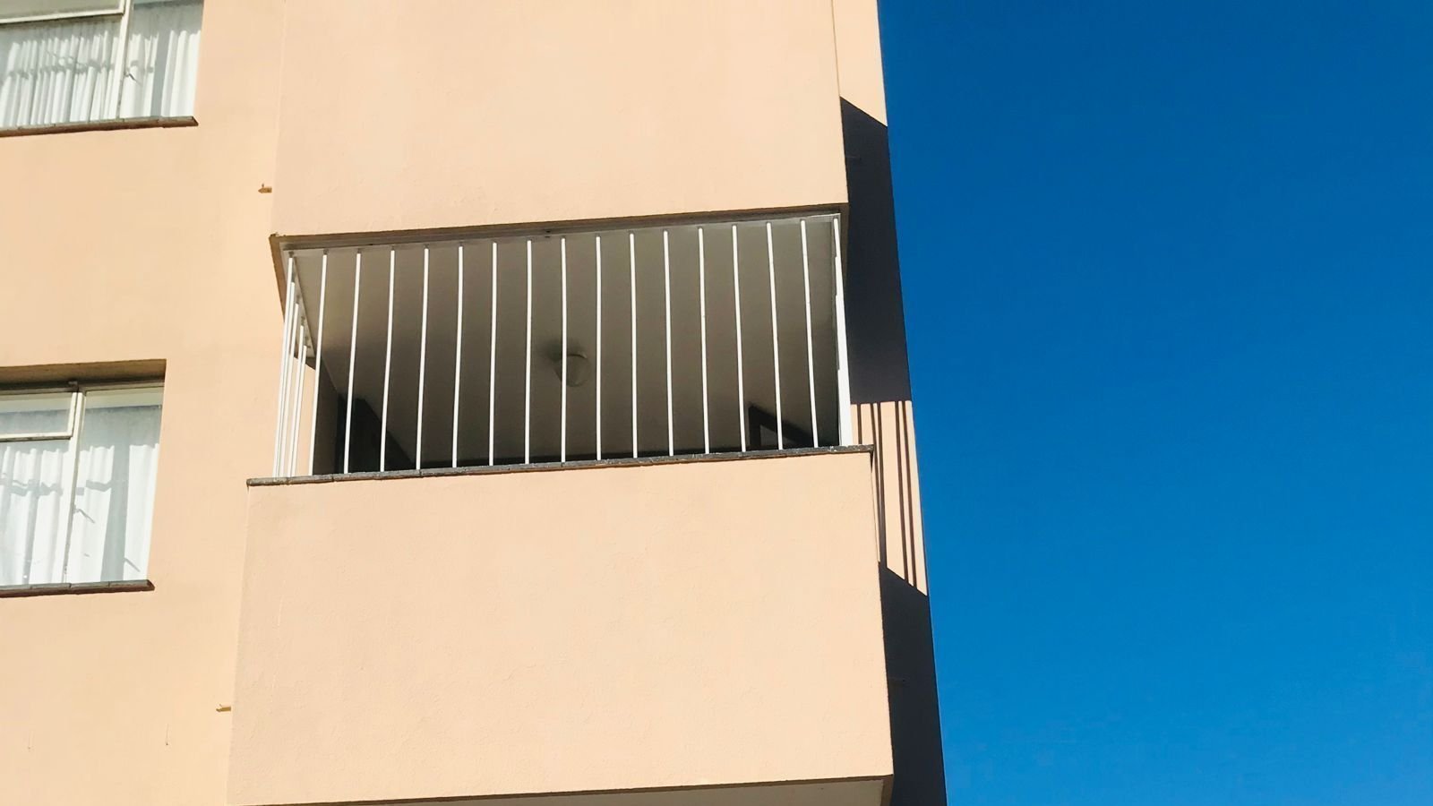 Petition · Request that the railings on Dullah Omar Hall (UCT Residence ...