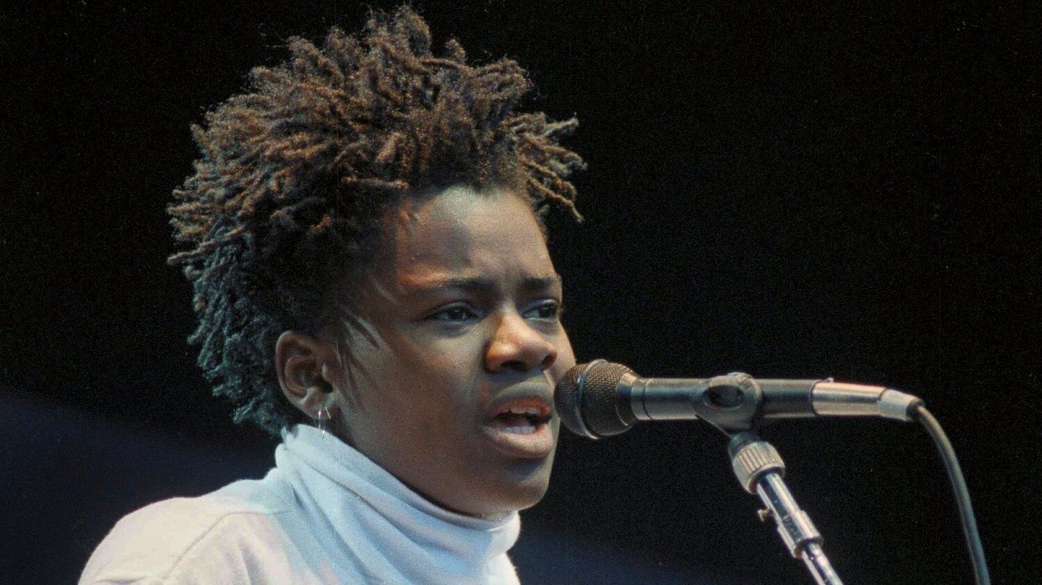 Petition · Change the IndyCar theme song to "Fast Car" by Tracy Chapman ...