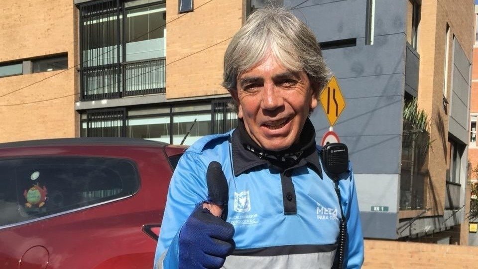 Petición · Devuelvan al agente de movilidad Juan Carlos Agreda ...