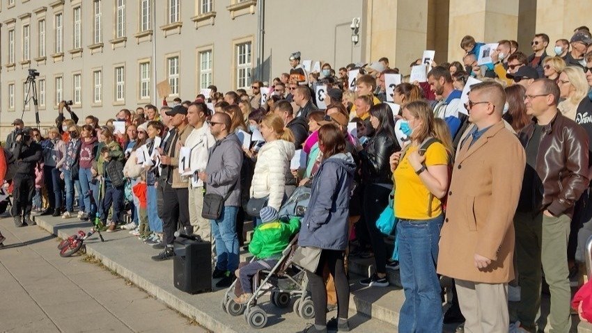 Petition · Say No to Endless Waiting Times for Residence Permits in ...