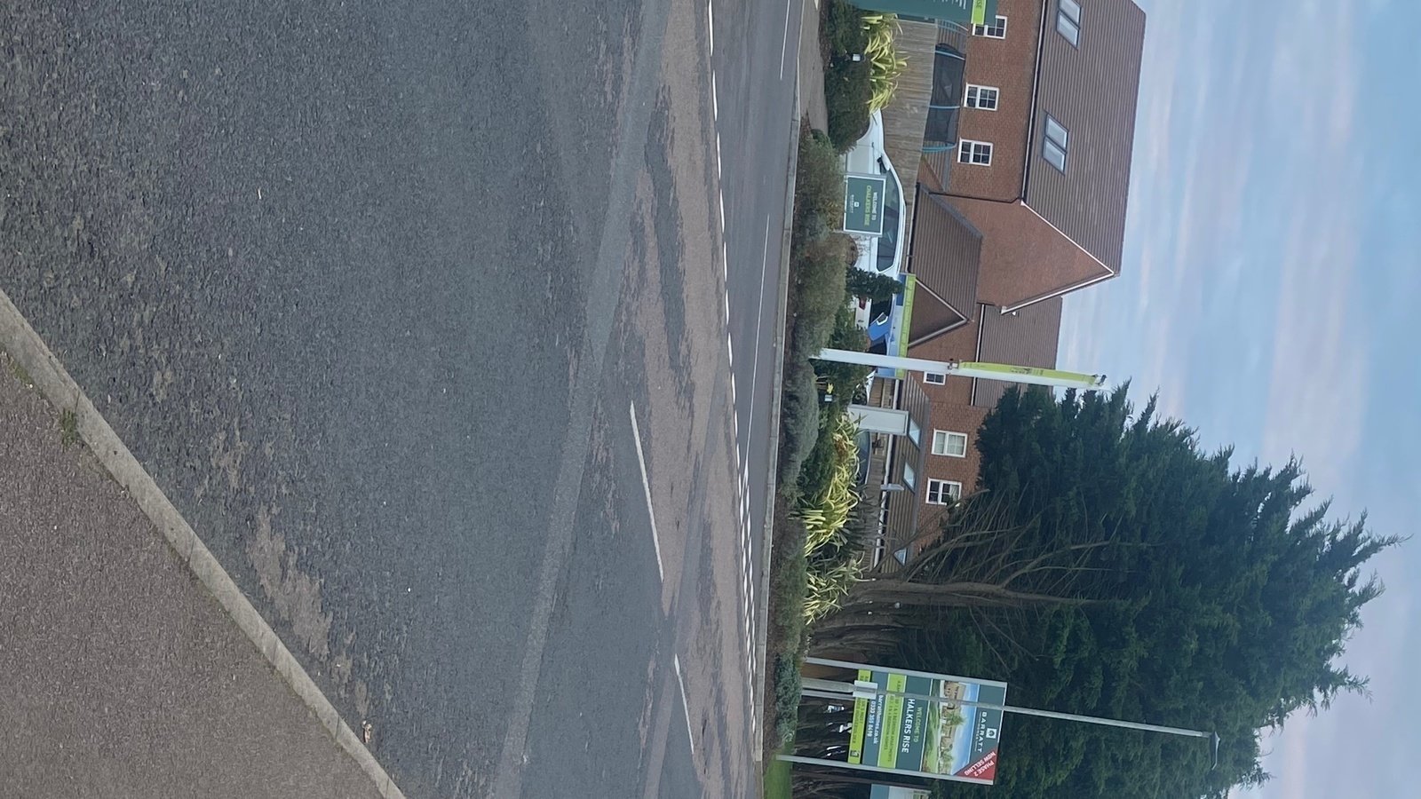 Petition · Chalkers rise pedestrian crossing - United Kingdom · Change.org