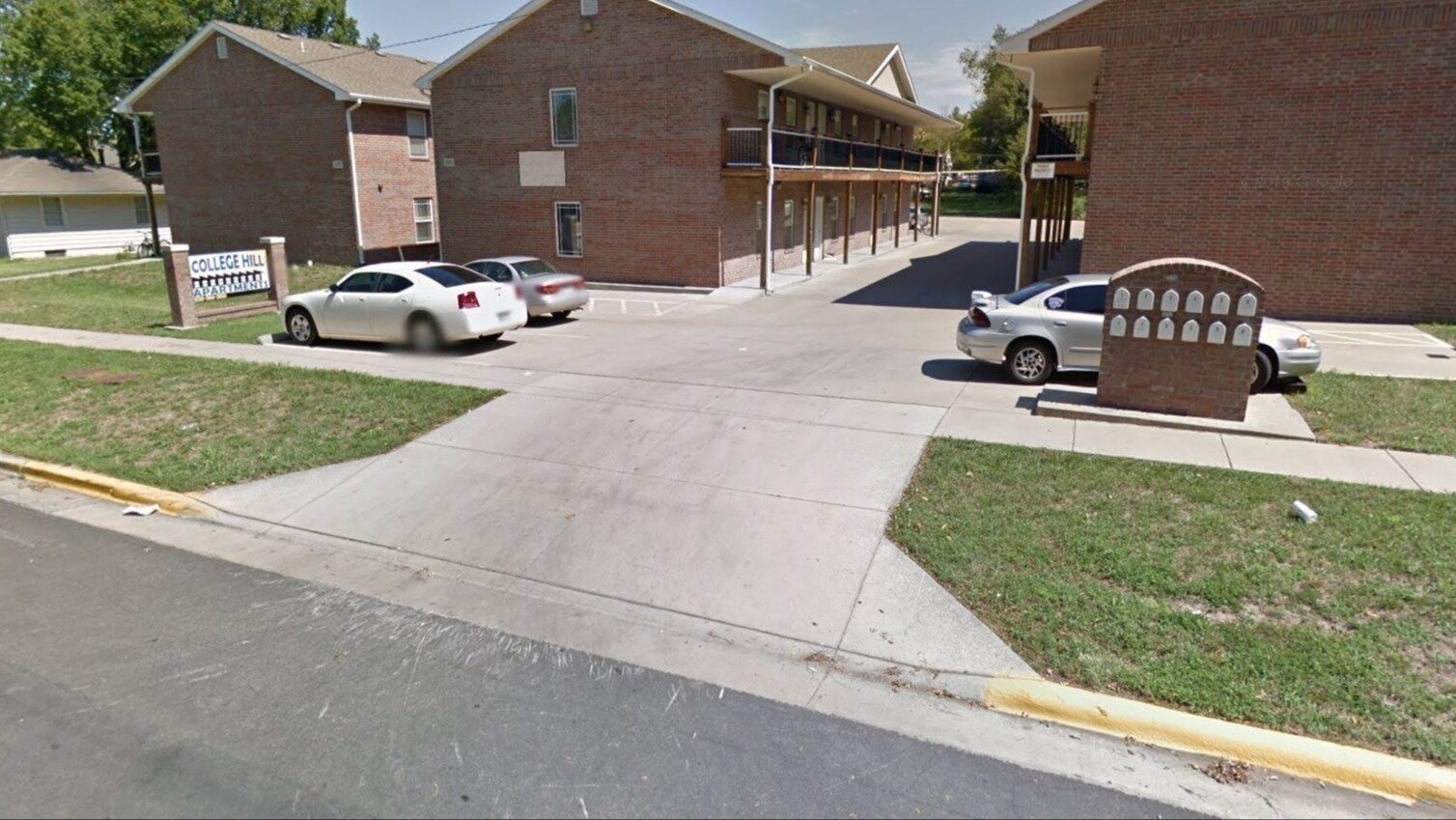 Petition · Fix College Apartments Entrance - Emporia, United States ...