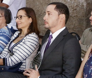 Petición · Jonathan Mauri Carabaguíaz DONE EL DINERO COMPLETO del ...