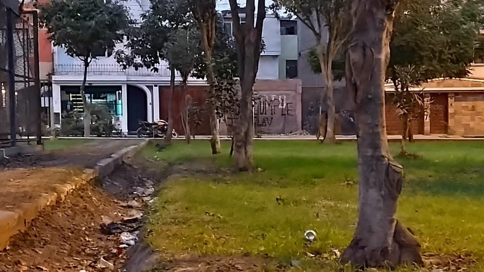 Petición · Renovación del parque Zeus en Ate, Lima, Perú - Perú ...