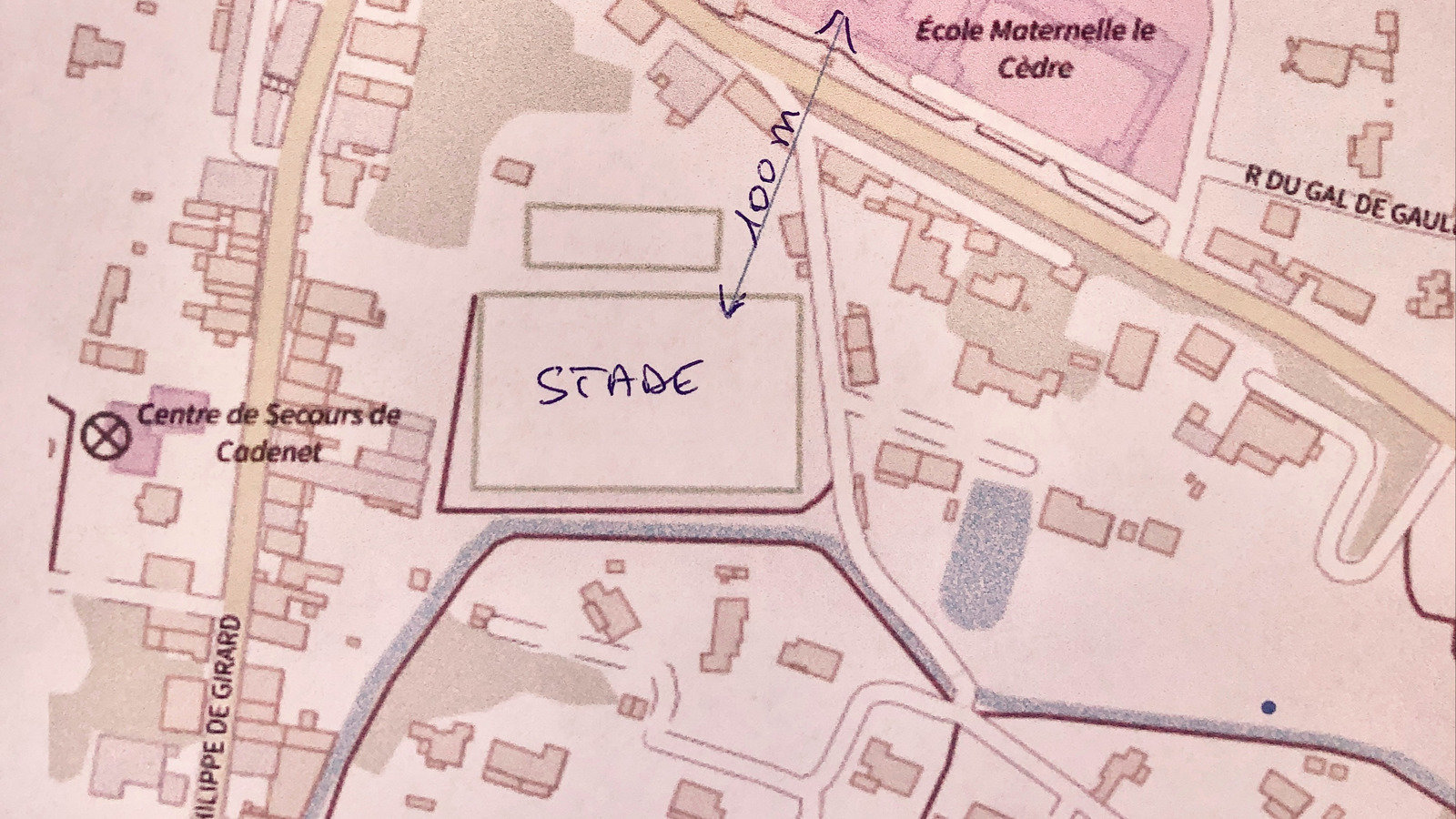 Pétition · Cadenet : Antenne 5G sur le stade de foot ? - France ...