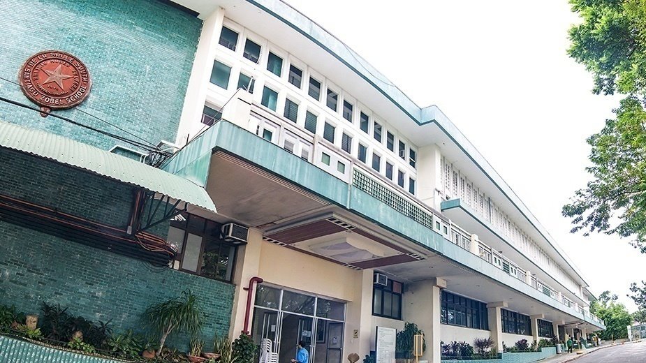 Petition · Get DLSZ teacher Sir. Robert reprimanded - Philippines ...