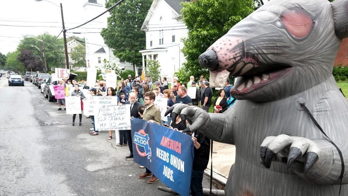 Petition · VOTE OF NO CONFIDENCE SAUGUS SUPERINTENDENT DAVID DEROUSI ...